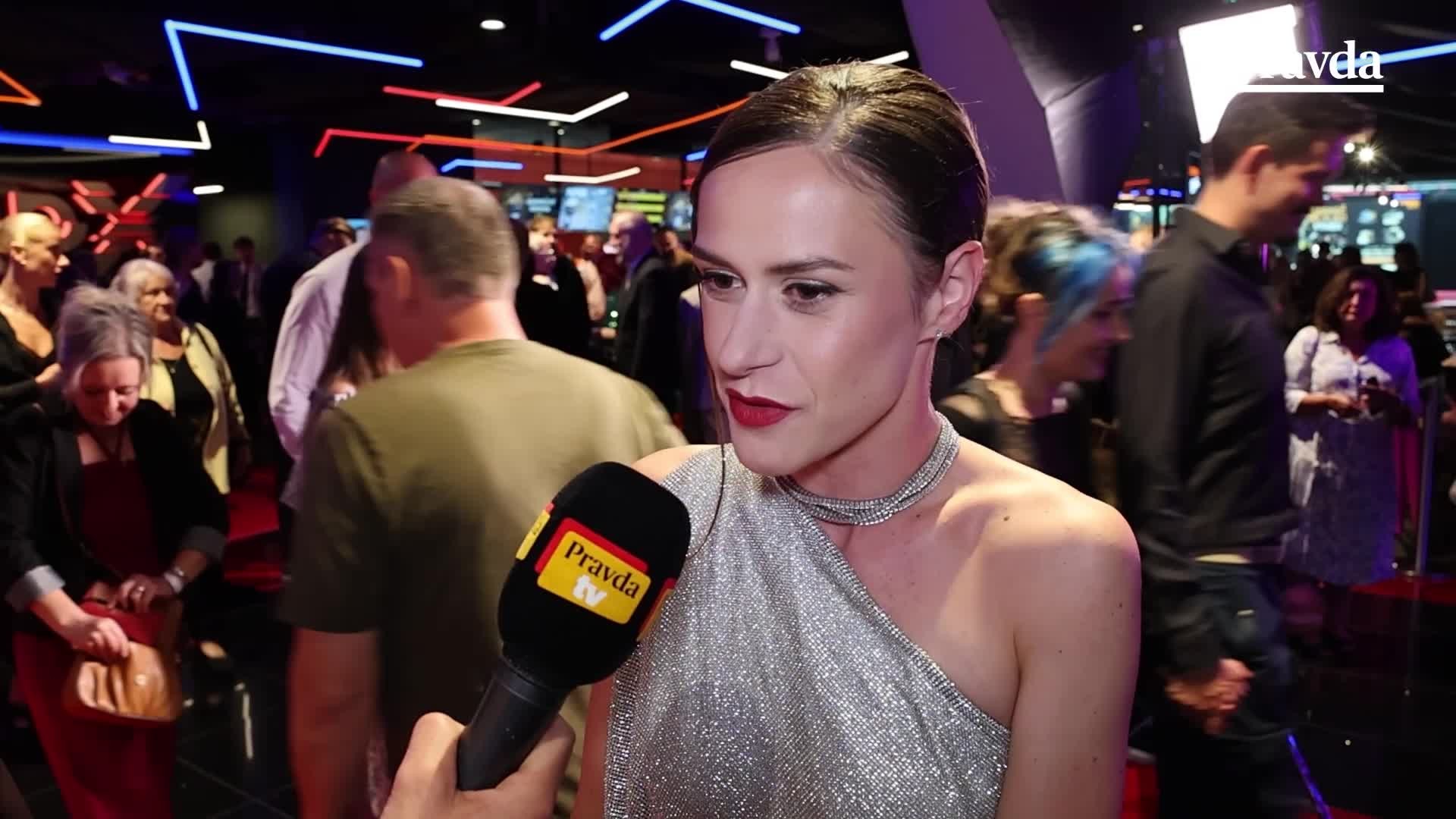 Prvý človek, za ktorým šla po premiére? Duchoňova žena Elenka ...
