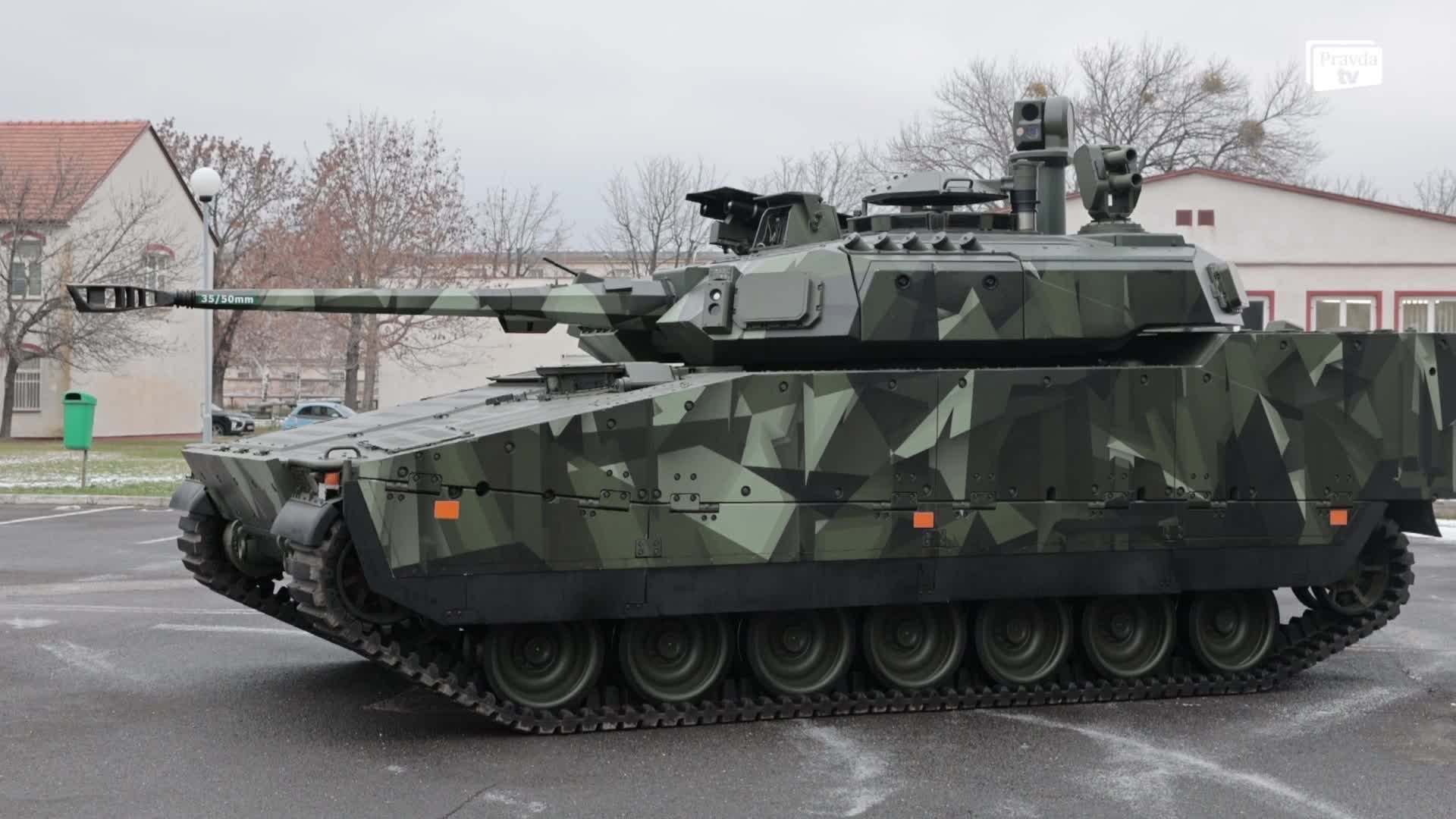 Naď predstavil nový slovenský transportér CV90 | Spravodajstvo ...