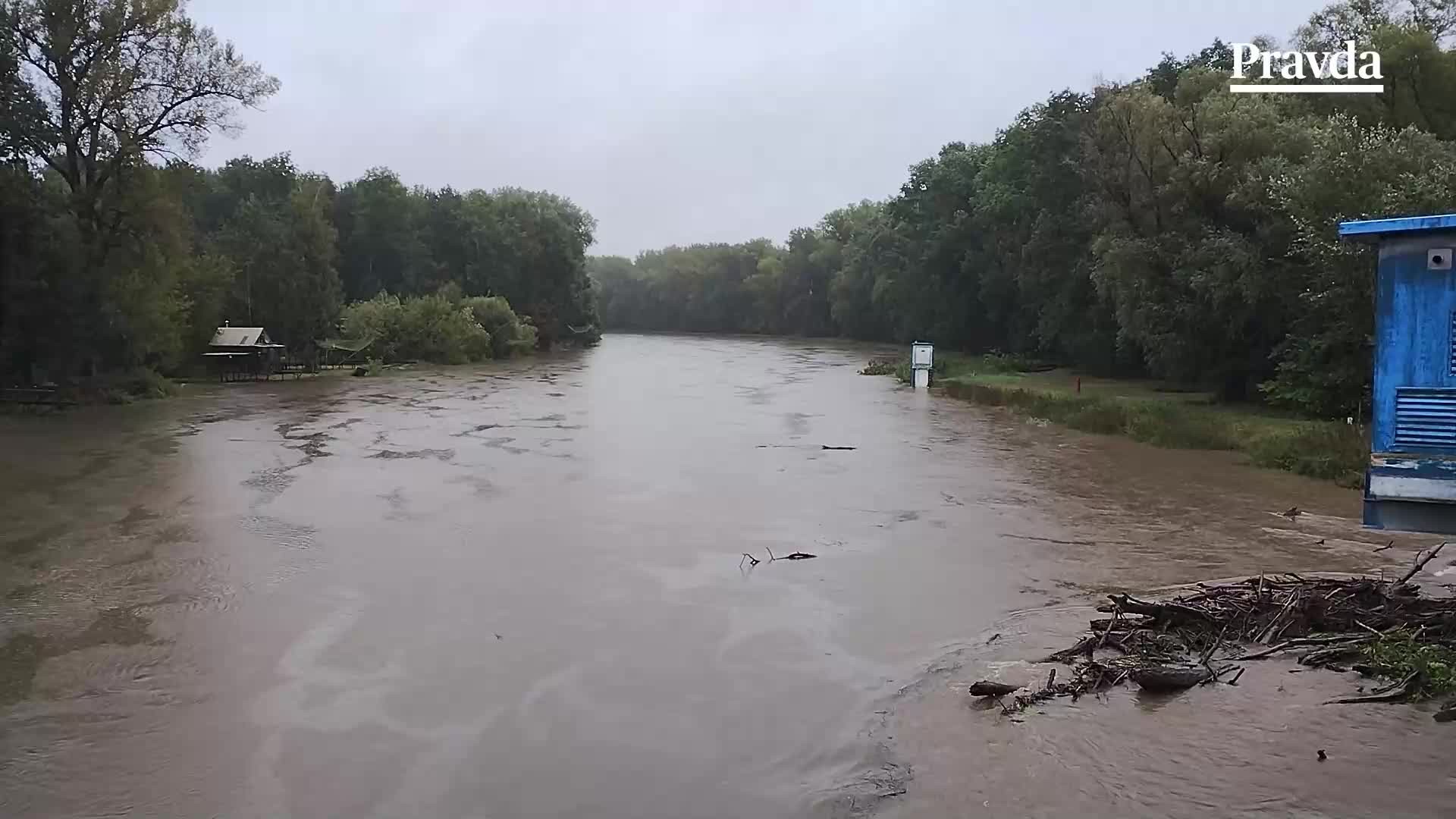Rieka Morava sa vyliala | Spravodajstvo | Relácie | TV Pravda.sk