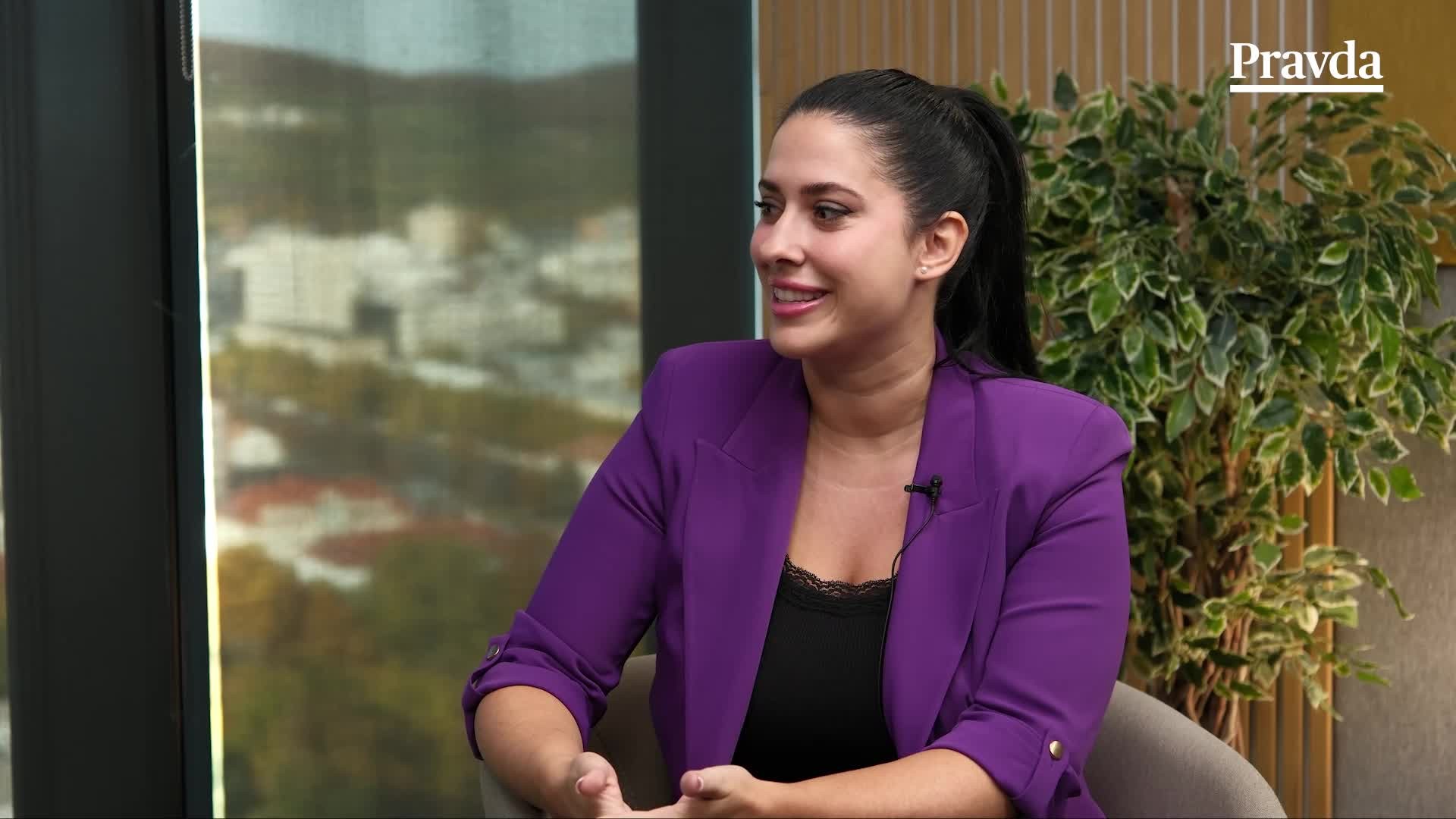 Lenka Ježová: Neexistuje novinár, ktorý by aspoň trikrát nevyhorel. Každý deň mám pocit, že 24 ...