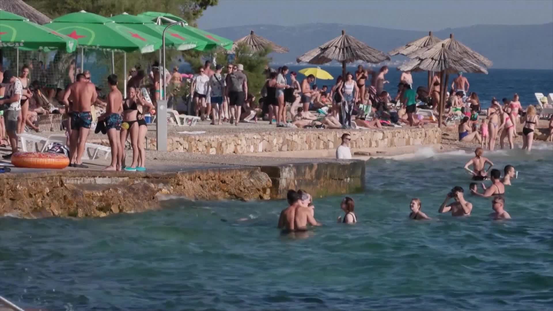 Pláž v Zadare a na ostrove Vir - Chorvátsko | Cestovanie | Relácie | TV Pravda.sk